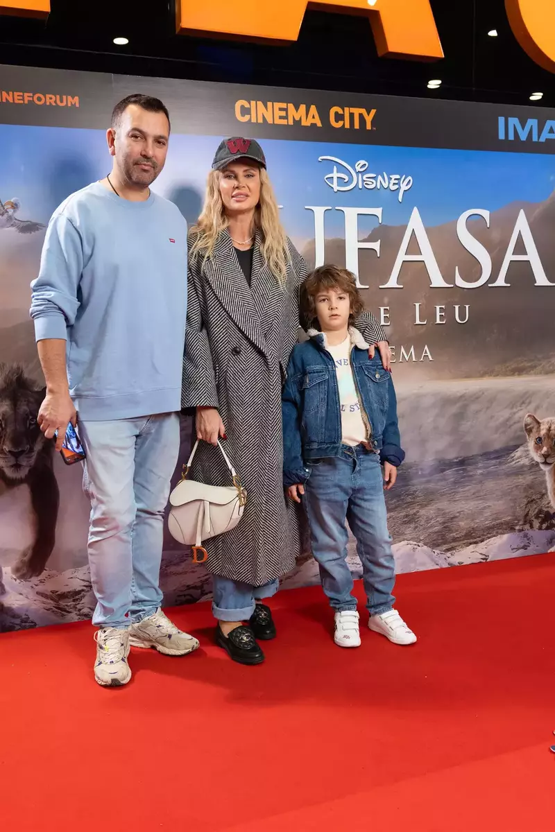 Stiri Directe - Jojo și fiica ei au atras toate privirile la film. Zora a crescut, este tare ...