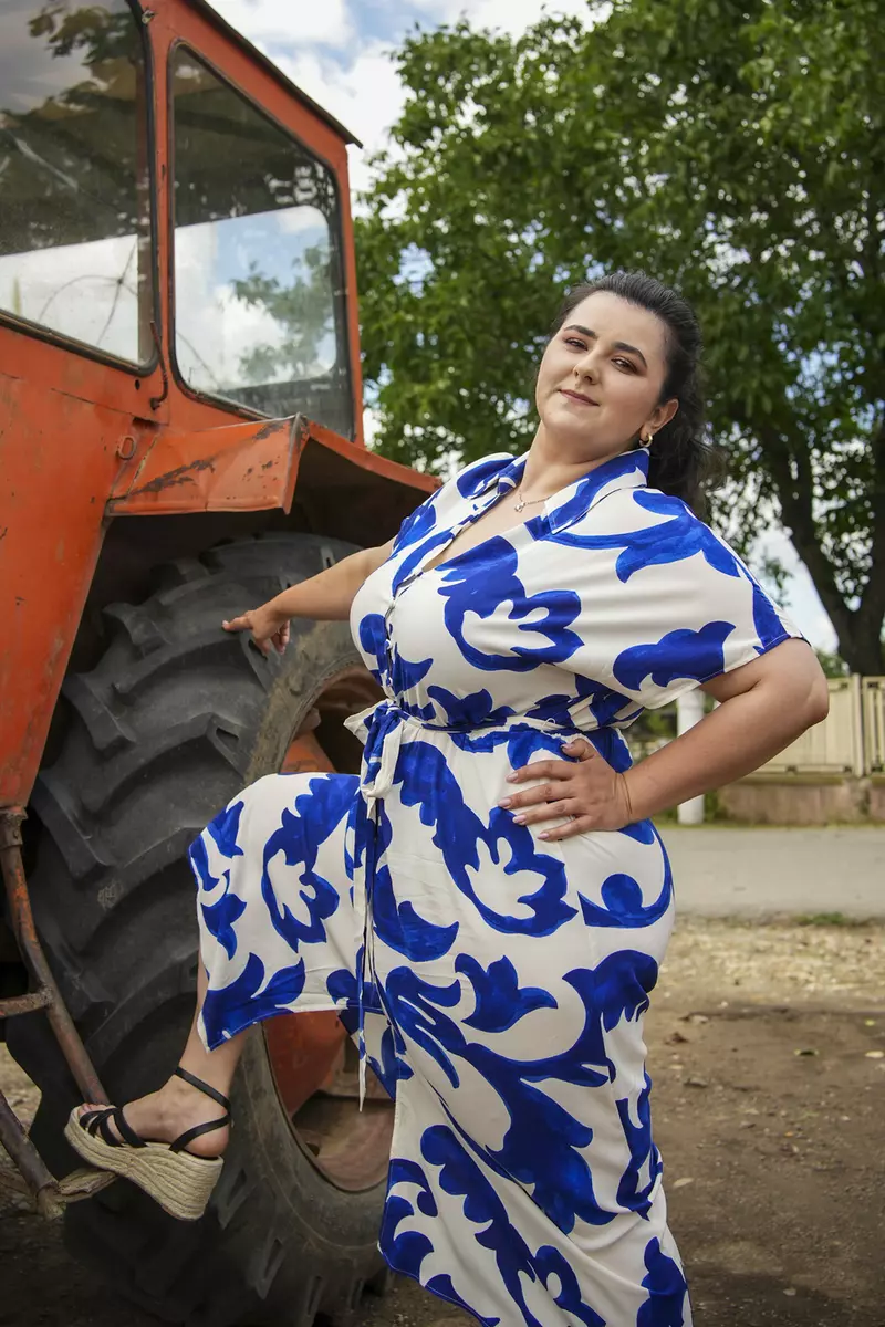 Ana Turcu face parte din distribuția serialului Iubire cu parfum de ...