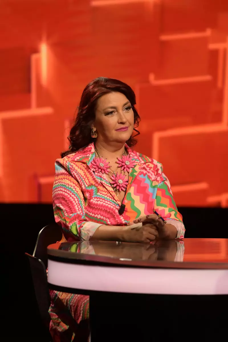 Rona Hartner a murit la 50 de ani. Artista fusese diagnosticată cu cancer pulmonar și avea ...