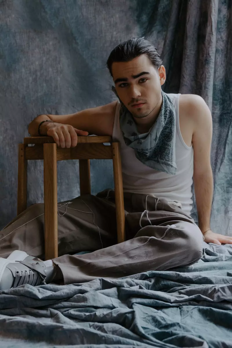 Radu Ștefan Bănică a lansat o piesă nouă cu versuri inspirate din viața ...