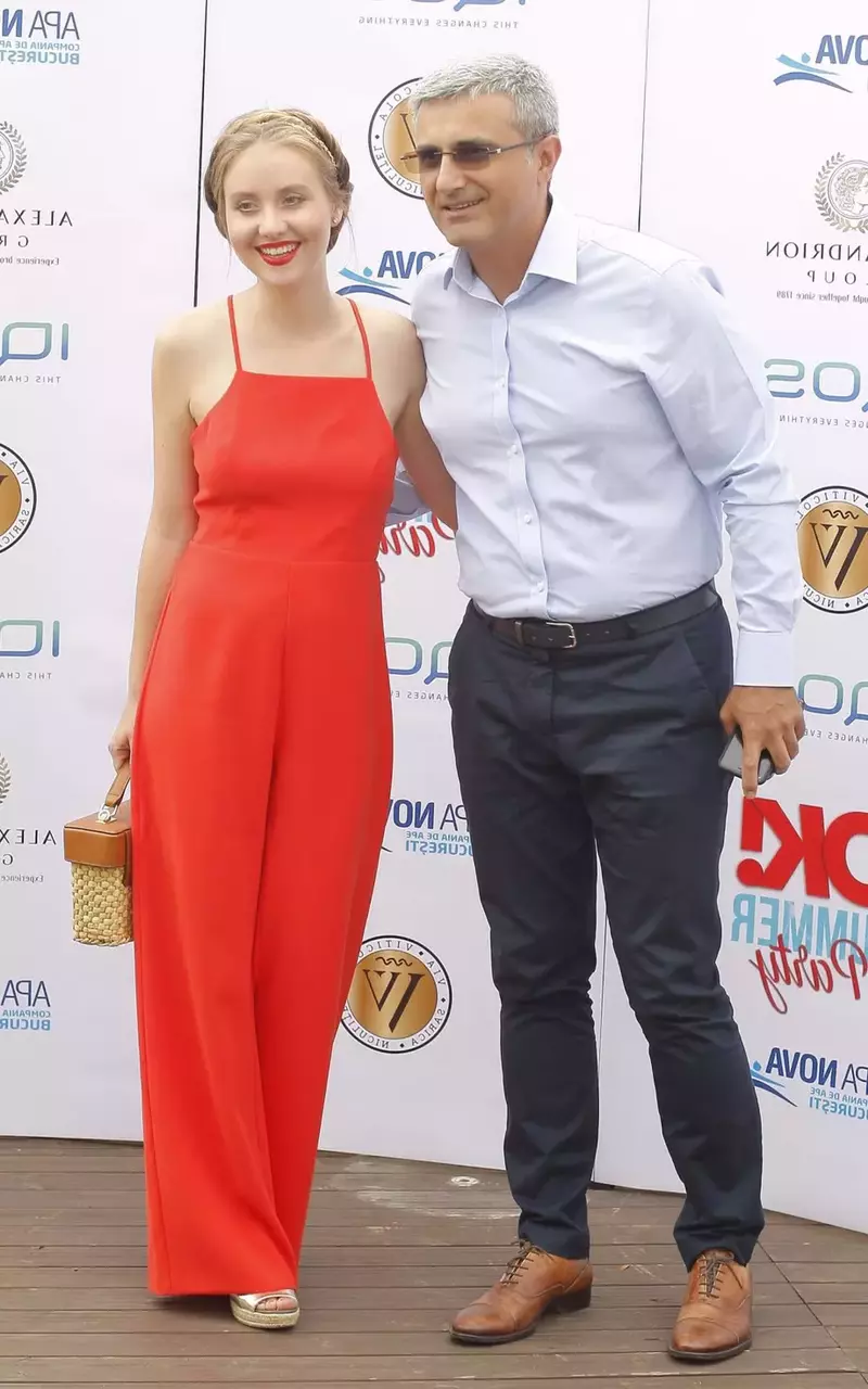 Stiri Directe - Robert Turcescu, despre relația cu Oana Sârbu: “E un capitol închis din viața ...