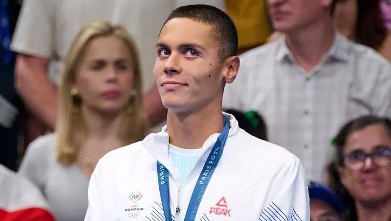 David Popovici a renunțat la mașina de 200.000 de euro, după ...