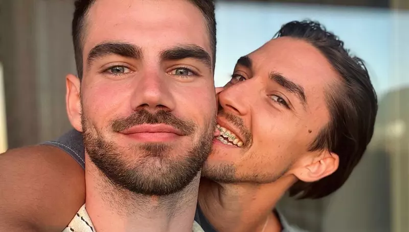 Reacții după ce Emil Rengle a apărut alături de noul lui iubit: „Vezi un bărbat frumușel ,iar în ...