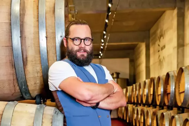 Viața neștiută a lui Cosmin Tudoran. Incredibil ce facultate a făcut ...