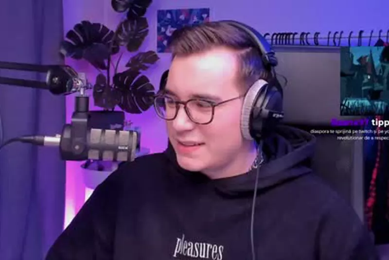 Cine este Silviu Faiăr. Are 28 de ani, cont de Youtube cu peste 100 de ...