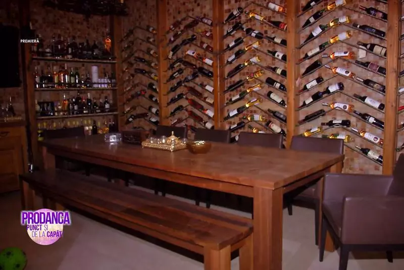 Cum arată casa din Snagov în care locuiește Anamaria Prodan. Imagini cu vila de lux, cu cinci ...