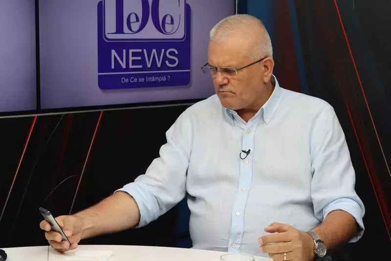 Cine este Marius Pieleanu, al doilea profesor de la SNSPA acuzat de ...