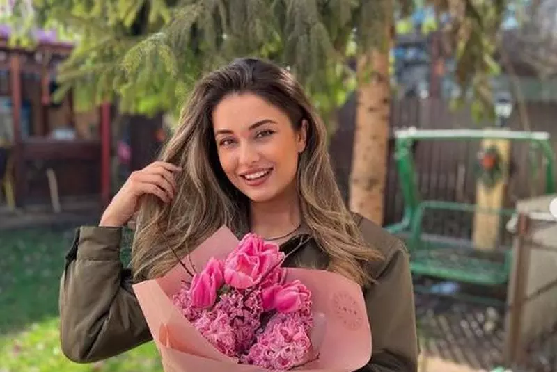 Stiri Directe - George Simion s-a afișat cu altă femeie înaintea nunții ...