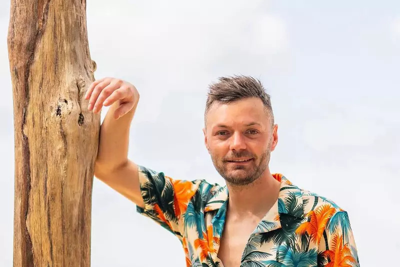 Cine este Marius Avram de la Insula iubirii. Este căsătorit cu Maria Avram și lucrează ca ...