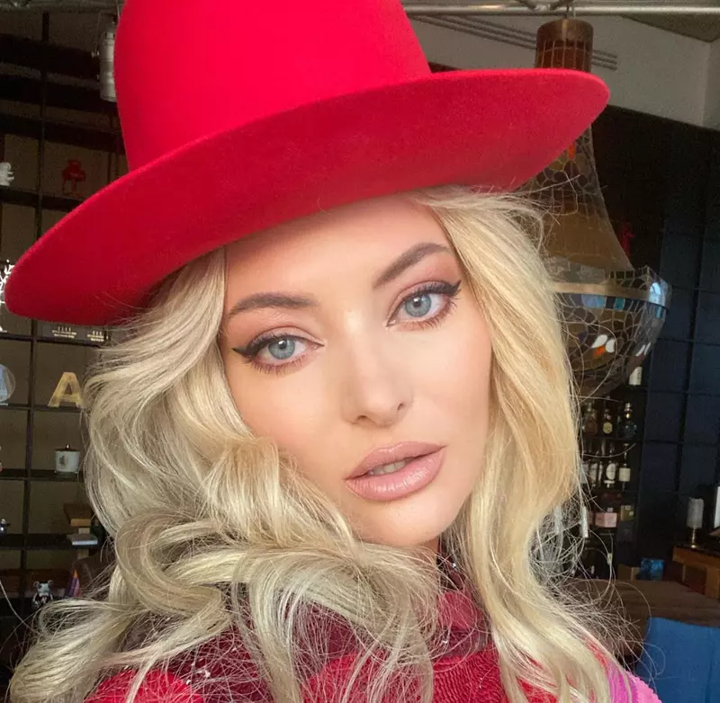 Delia Matache împlinește 41 de ani. Cum își sărbătorea ziua de naștere ...