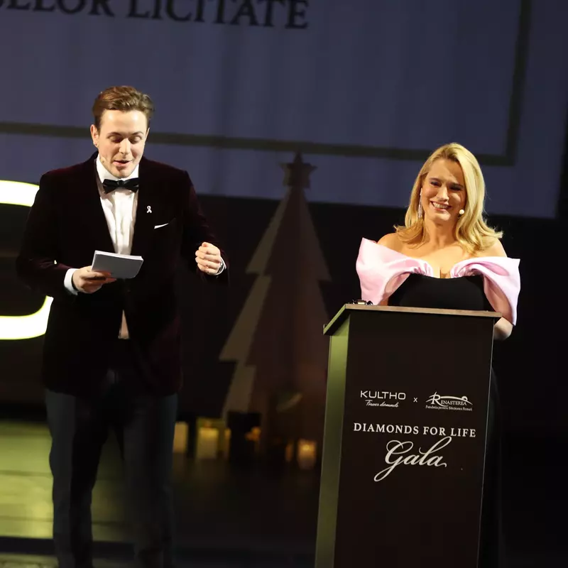 Andreea Esca, glumă la adresa fiului ei în timp ce prezentau un ...