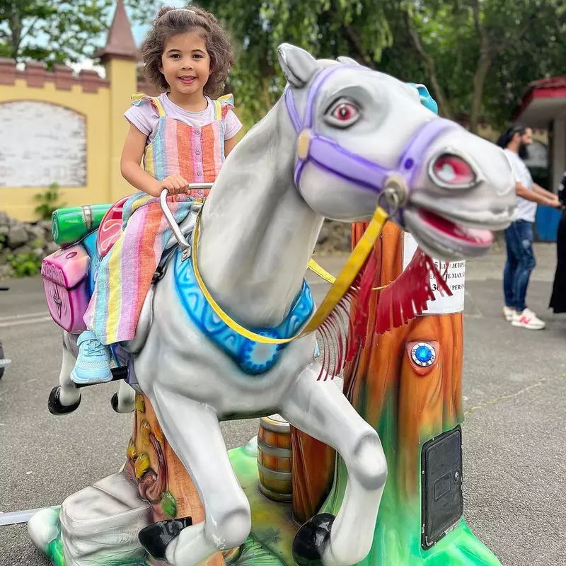 Andreea Ibacka și-a dus fiica în vârstă de 5 ani la concertul Coldplay ...