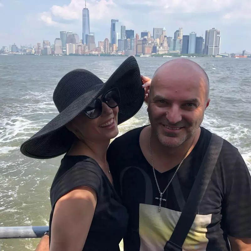 Dan Capatos, imagine rară cu soţia lui! Cu ce se ocupă și cum arată ...