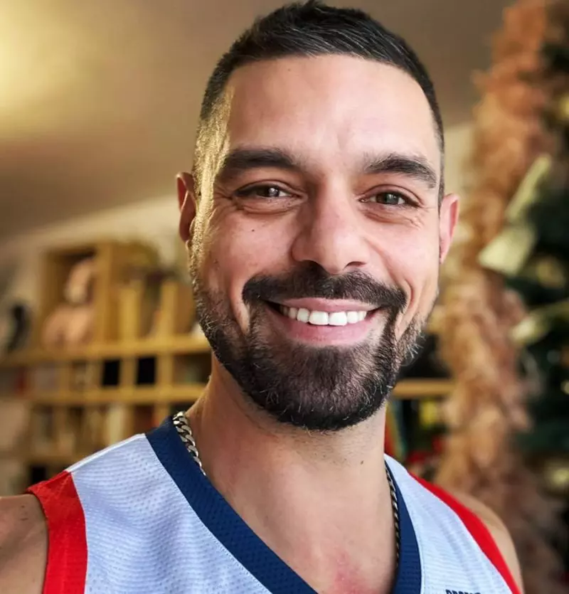 Cine este DOC de la Power Couple. Artistul este însurat și are o fetiță ...