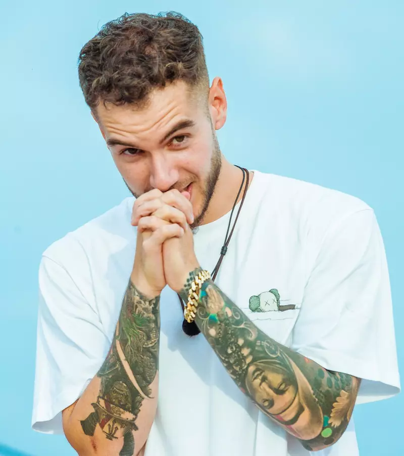 Cine este Theo Zeciu de la Power Couple. A terminat Academia de Studii ...