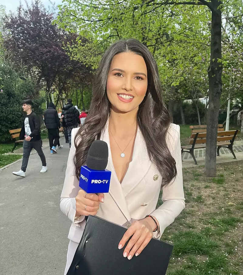 Iulia Pârlea, mătușă înainte de termen. Bebelușul a avut alte planuri. „Ne-a dat mari emoții ...