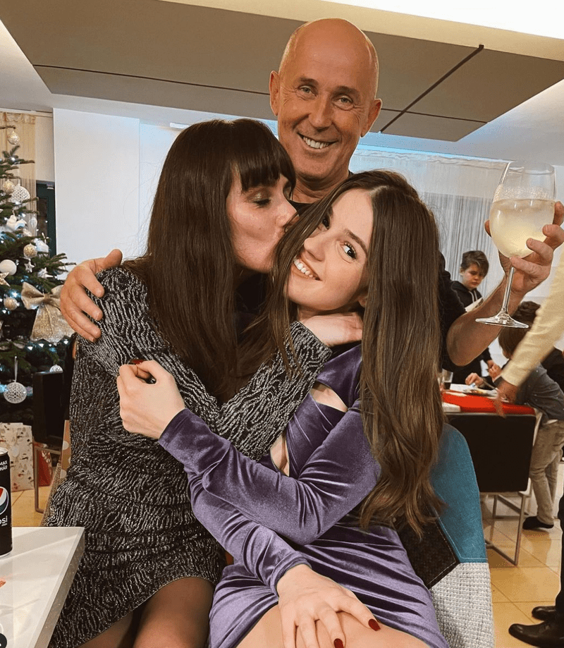 Stiri Directe - Mugur Mihăescu, dezvăluiri despre relația cu soția lui ...