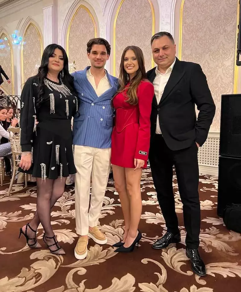 Logodnica lui Ianis Hagi, Elena Tănase, elegantă într-o rochie mini ...