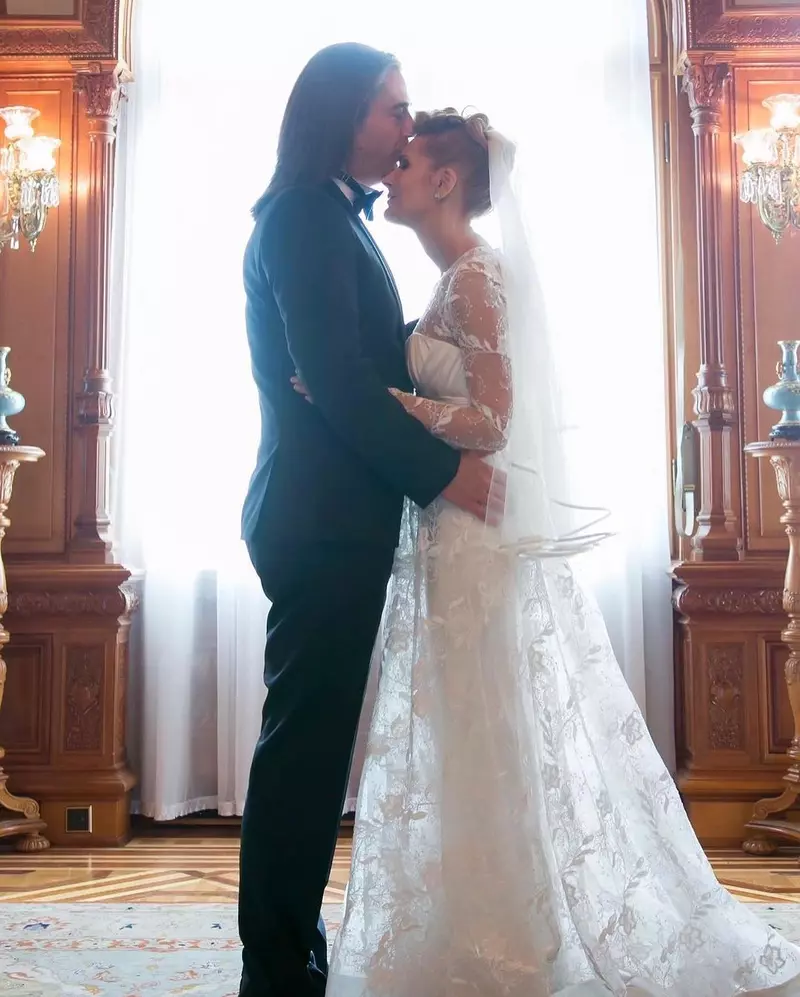 Alessandra Stoicescu și soțul ei au aniversat 10 ani de la nuntă. Ce ...