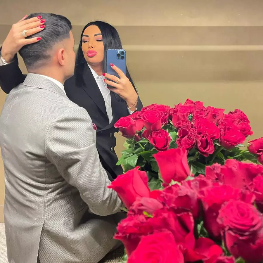 larisa-munteanu-andi-burlacul - Viva.ro