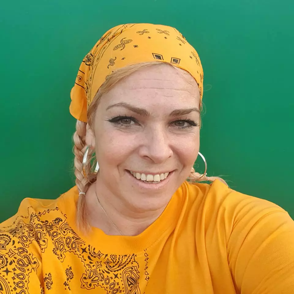 dana are un nou iubit - Viva.ro