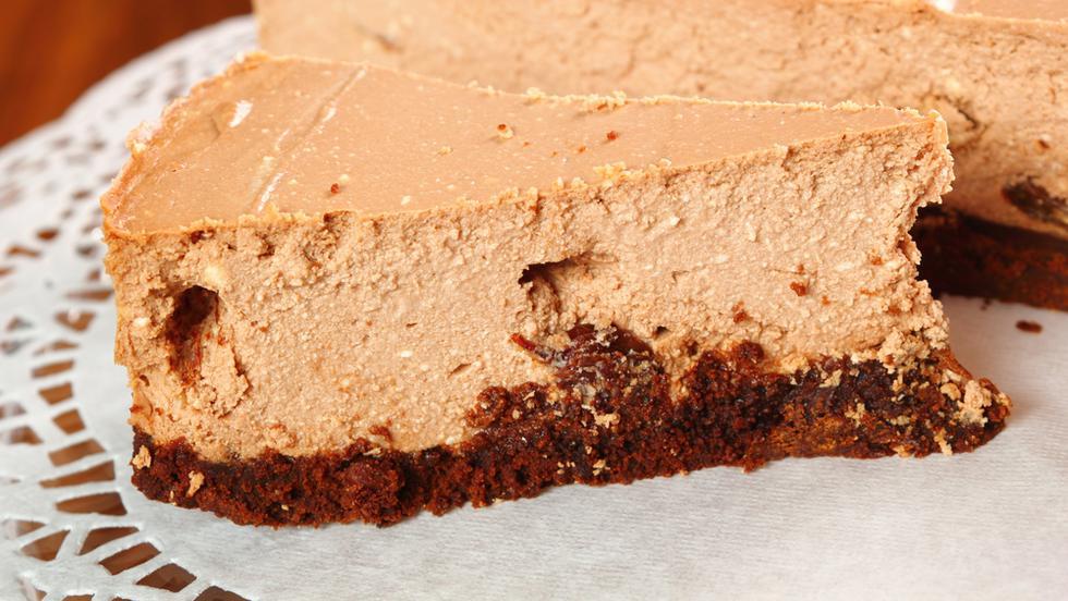 Cheesecake cu crema de whiskey, fără coacere | Dulciuri, Retete ...